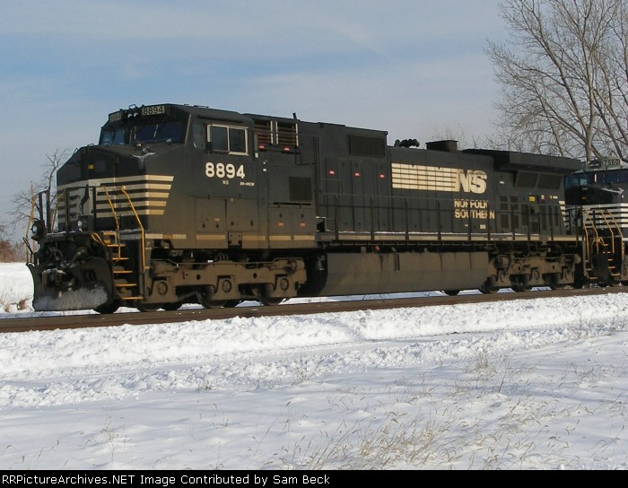 NS 8894